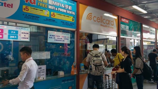 Guide to use smart phones, SIM card for travel in Cambodia
